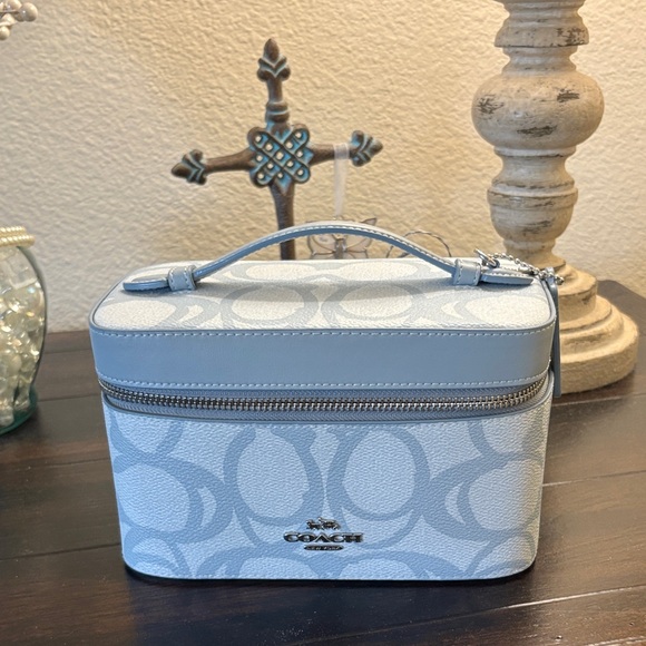 Coach | Bags | Coach Light Blue And Cream Vanity Case | Poshmark